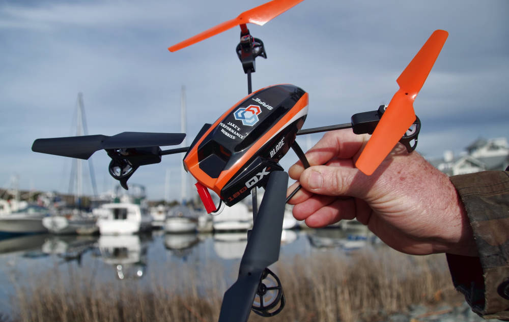 Blade 180 QX HD ~ Your Easy-to-Fly Eye in the Sky!