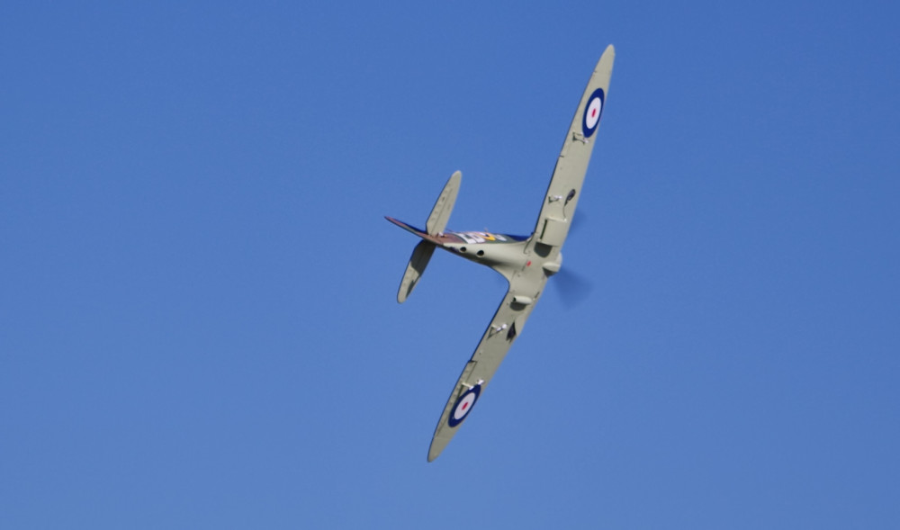 Video Durafly Spitfire Mk1a Teaser